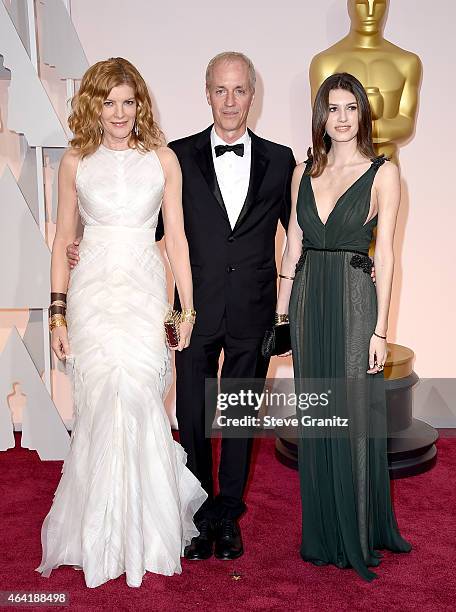 Rene Russo, Dan Gilroy and daughter Rose Gilroy