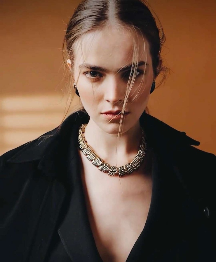 Image of Sofa Lobova