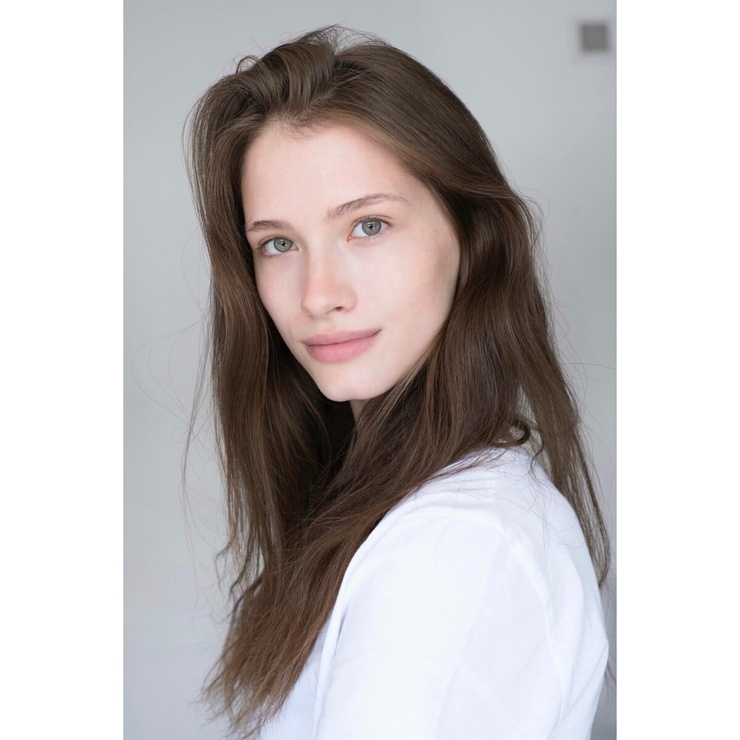 JULI PIETROWSKA picture