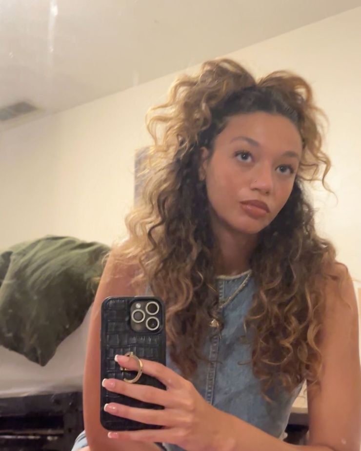 Picture of Hannah Sadler