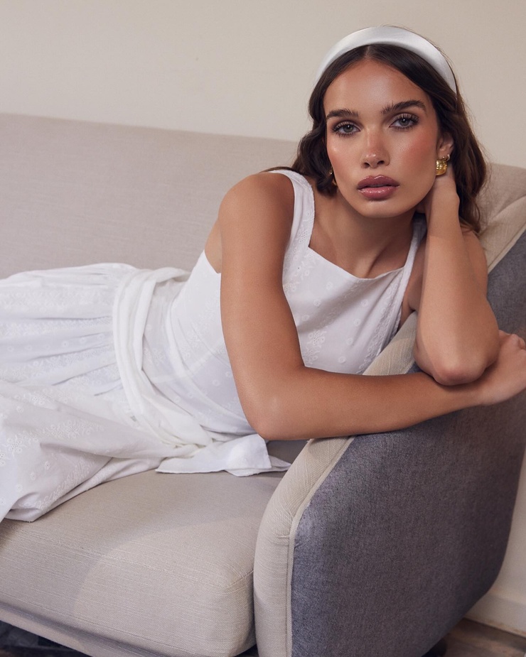 Picture of Hana Cross