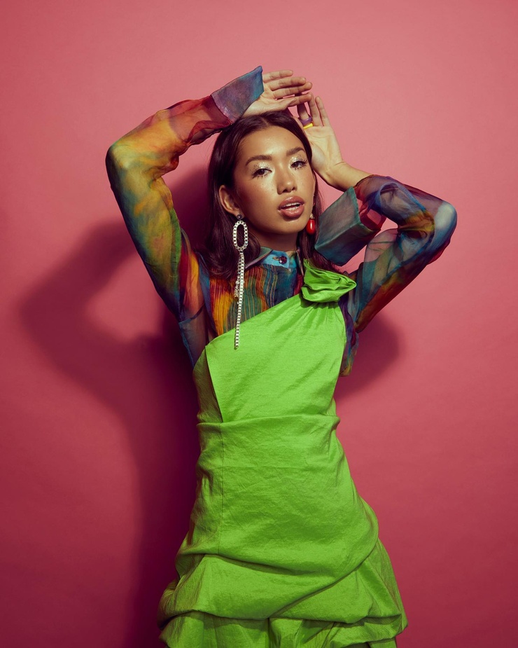 Image of ISLA WALLACE