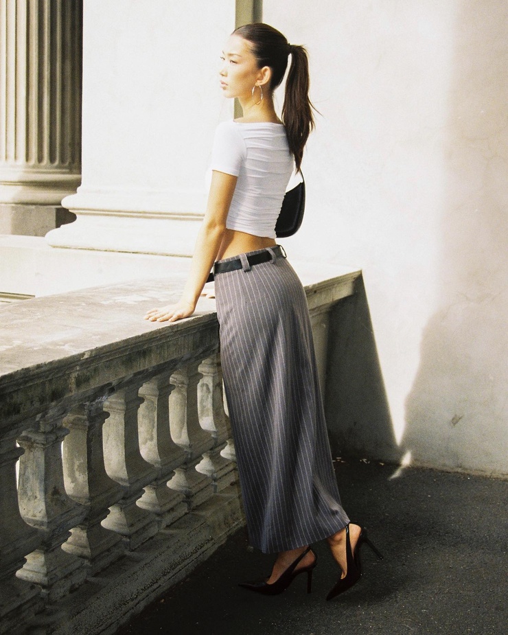 Picture of ISLA WALLACE