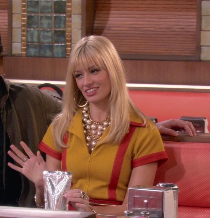 Picture of Beth Behrs