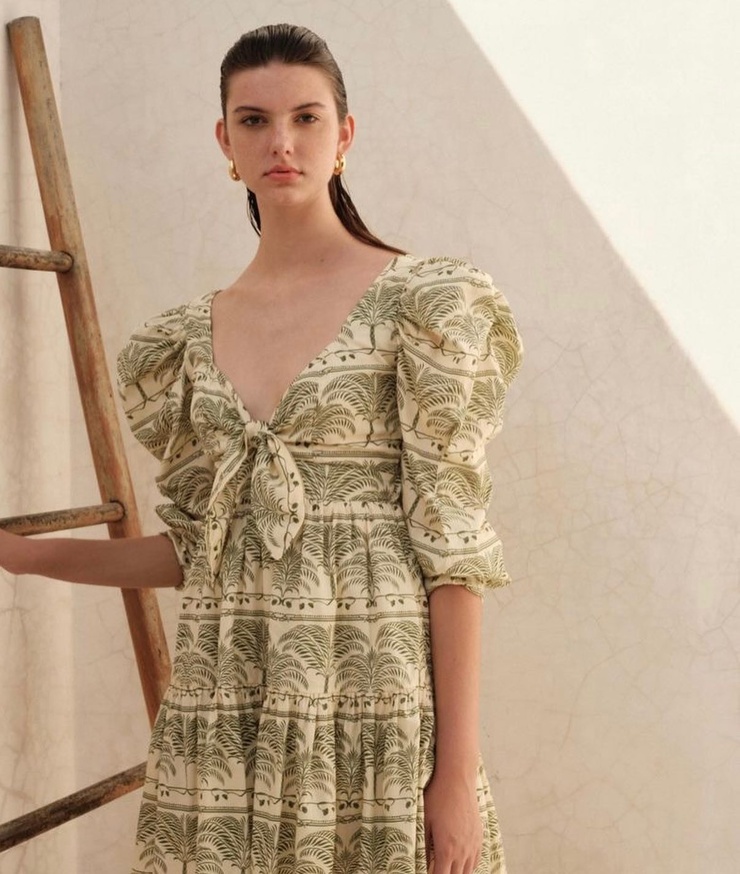 Olivia Wells model image