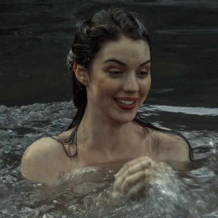 Picture of Adelaide Kane