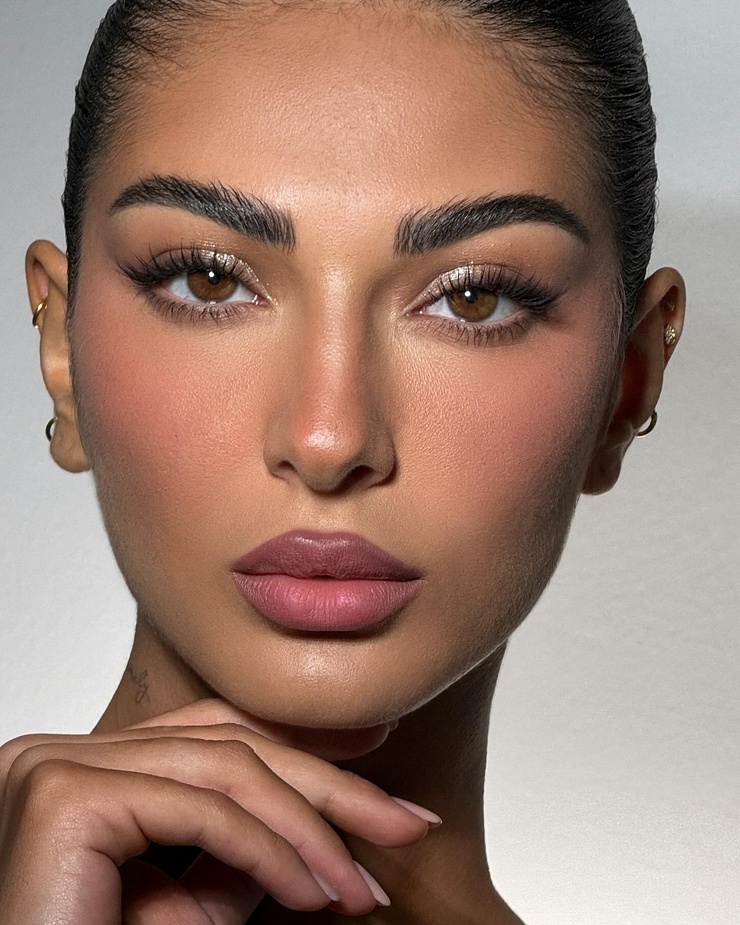 Picture of Elisa Maino