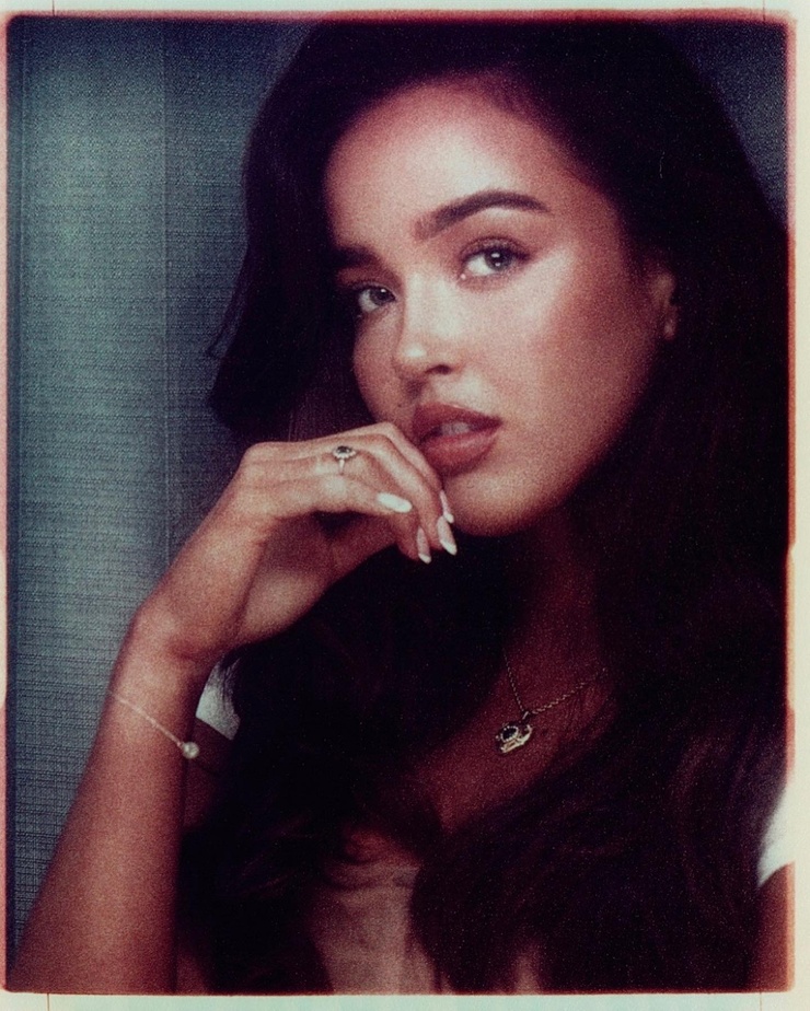 Picture of Alexandra Rutherford