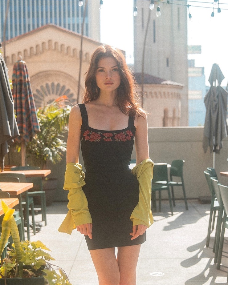 Picture of Eve Dumon