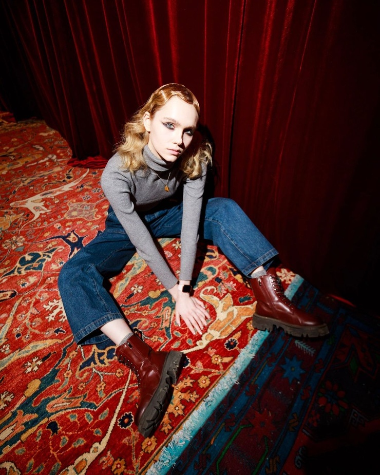 Kate Titova picture