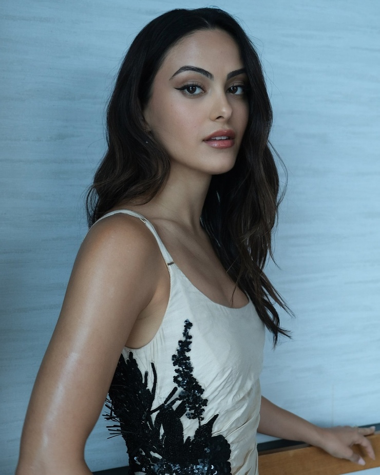 Picture of Camila Mendes