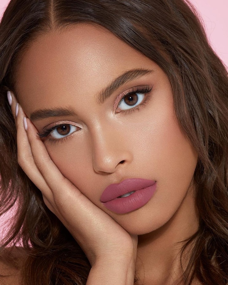 Image of Natalie Brown model