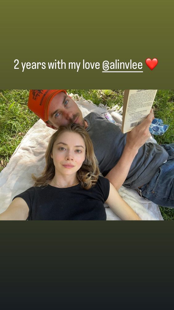 Picture of Alina Lee