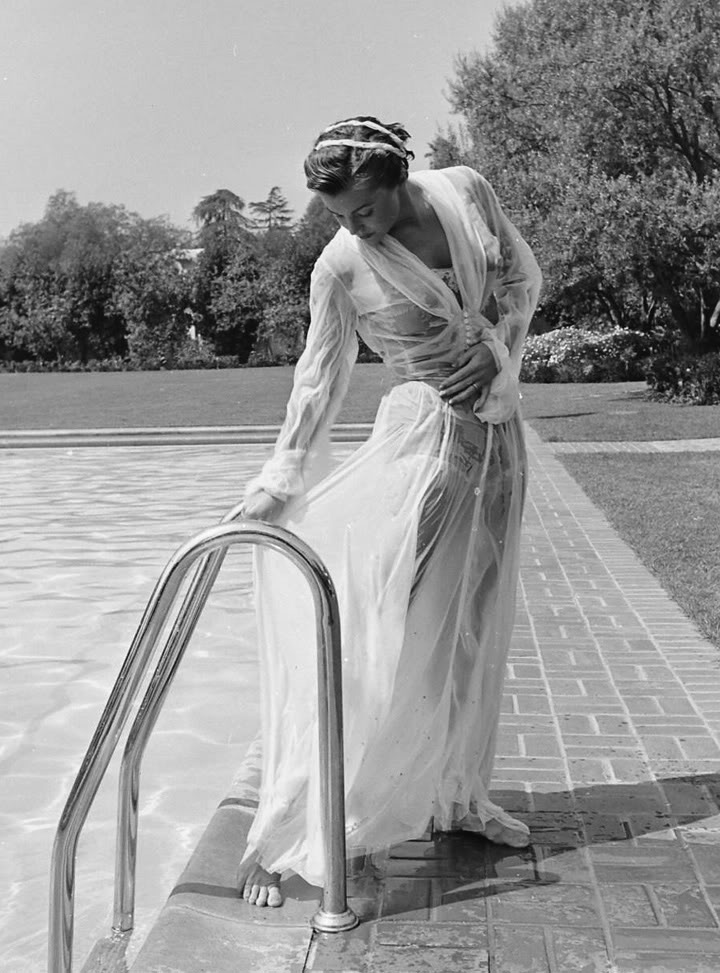 Esther Williams picture