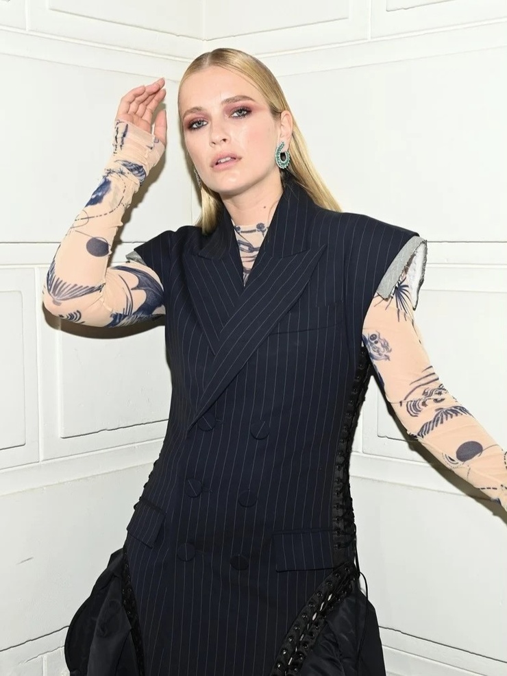 Image of Camille Razat