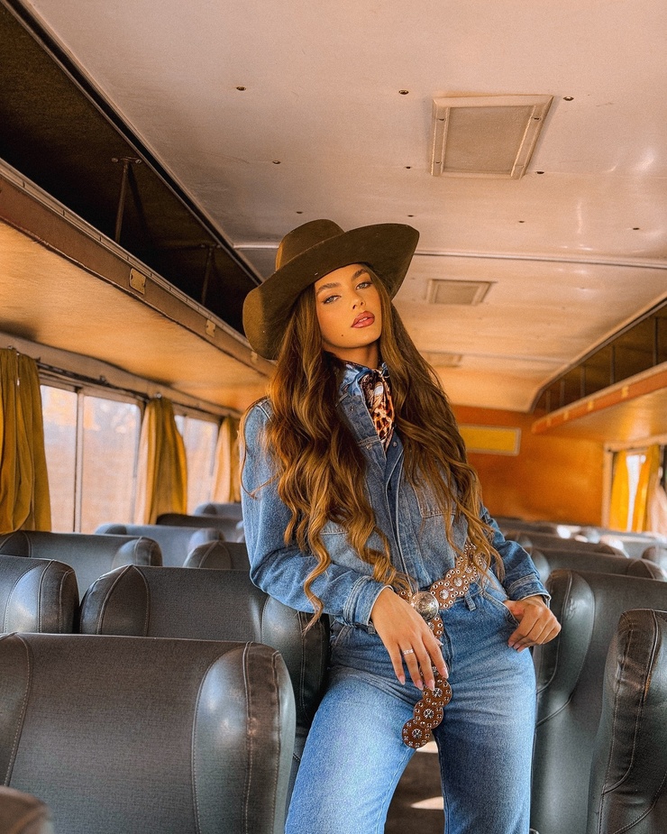 Isabela Roque picture