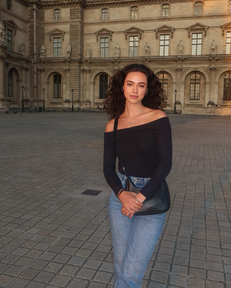 Image of Kiana Davis