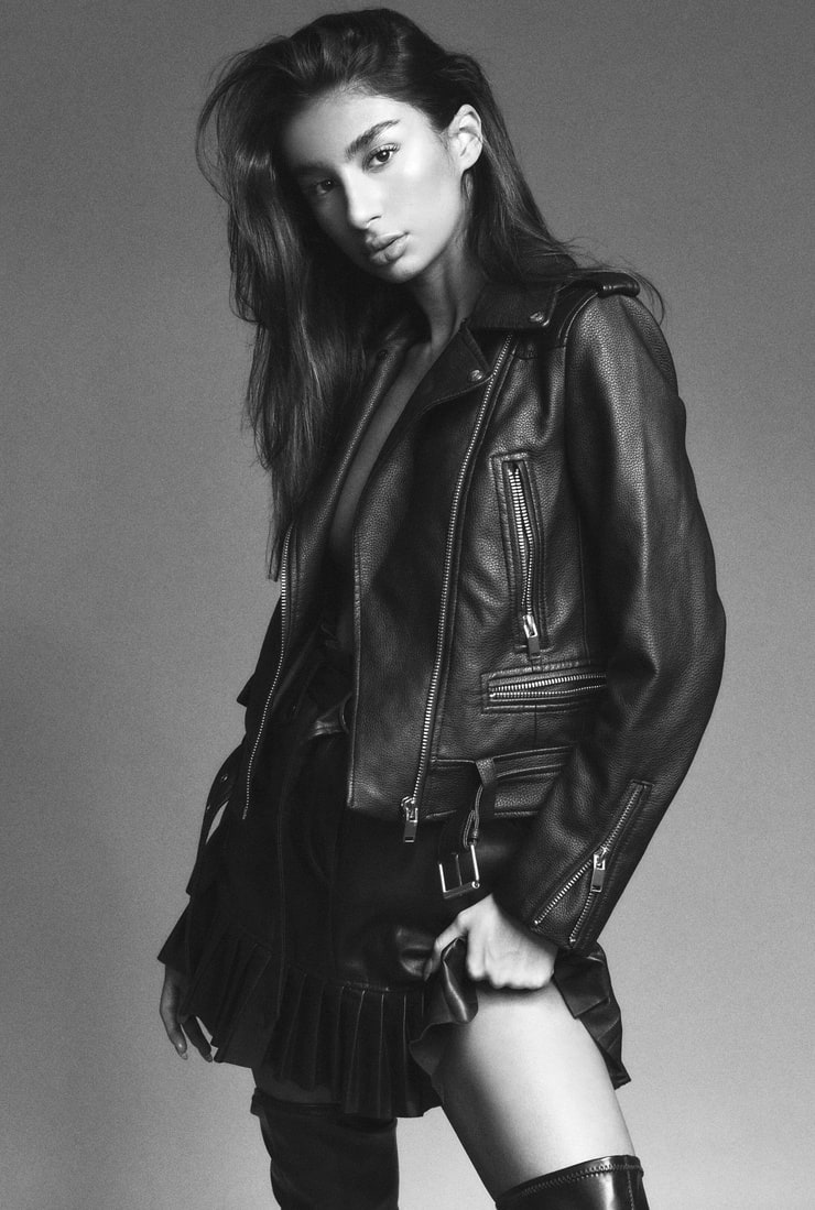 Picture of Eva Marie Navarro