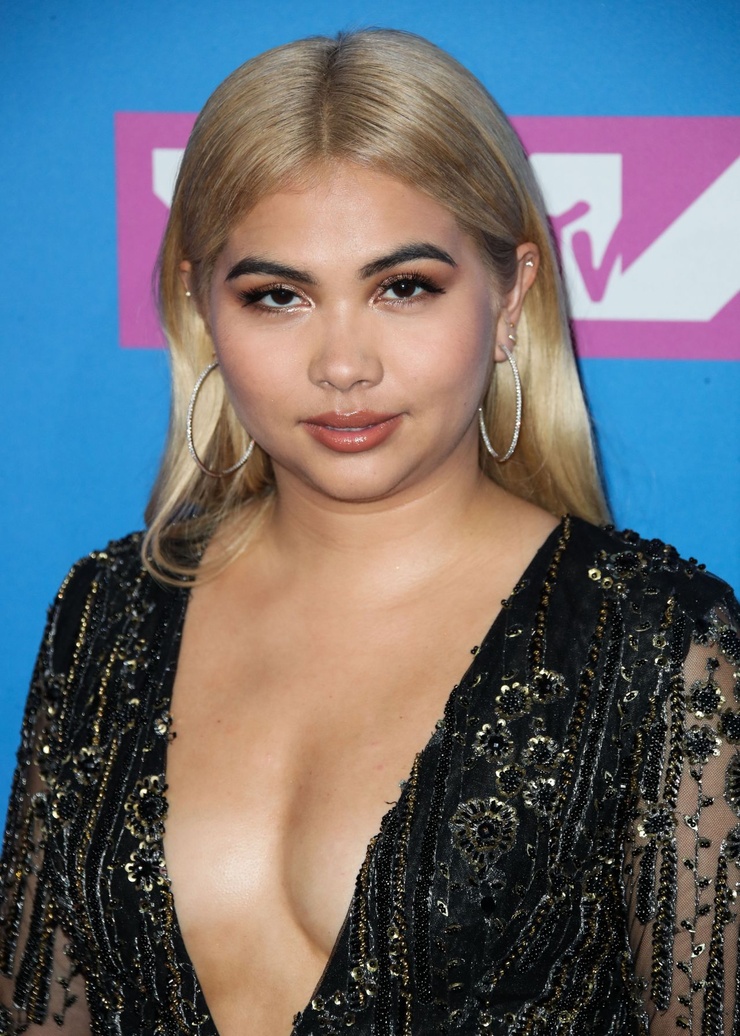 Hayley Kiyoko picture