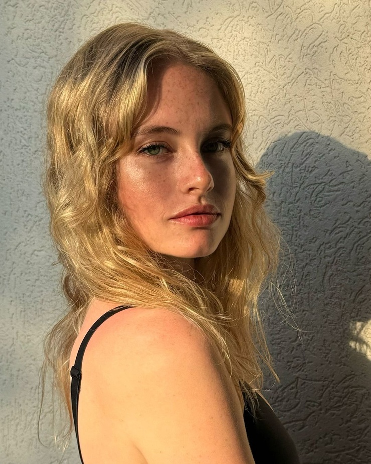 Isabelle Poloner image