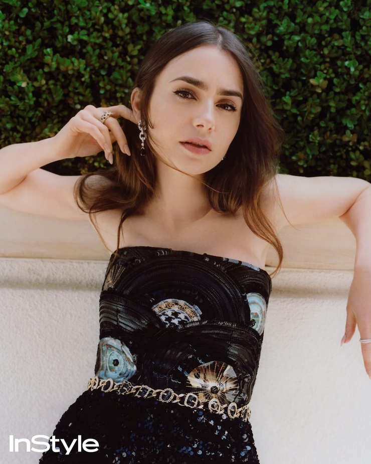Lily Collins picture