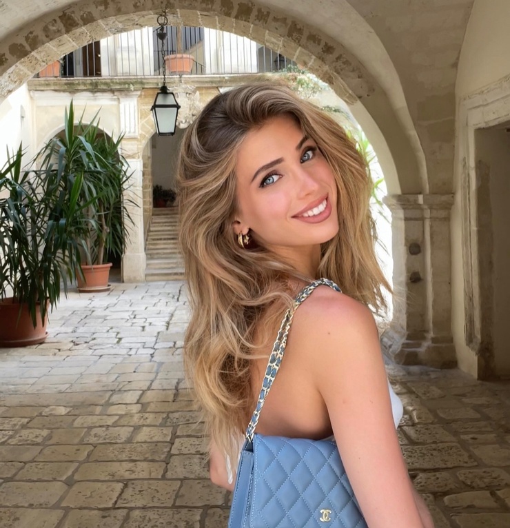 Picture of Simona Stoy