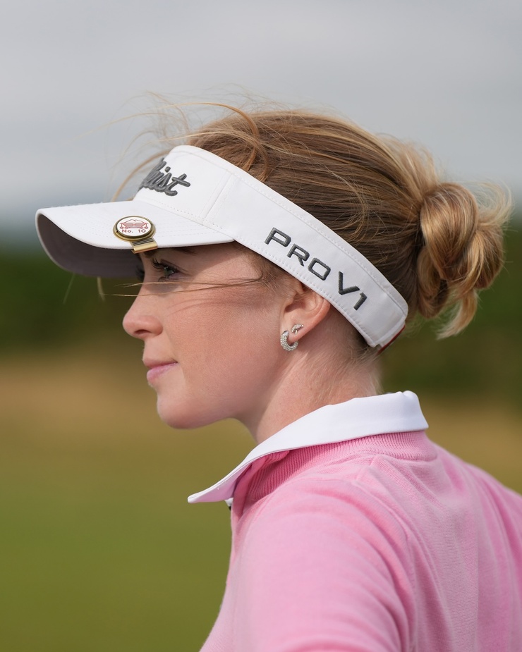 Grace Charis picture