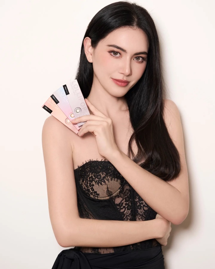 Picture of Davika Hoorne