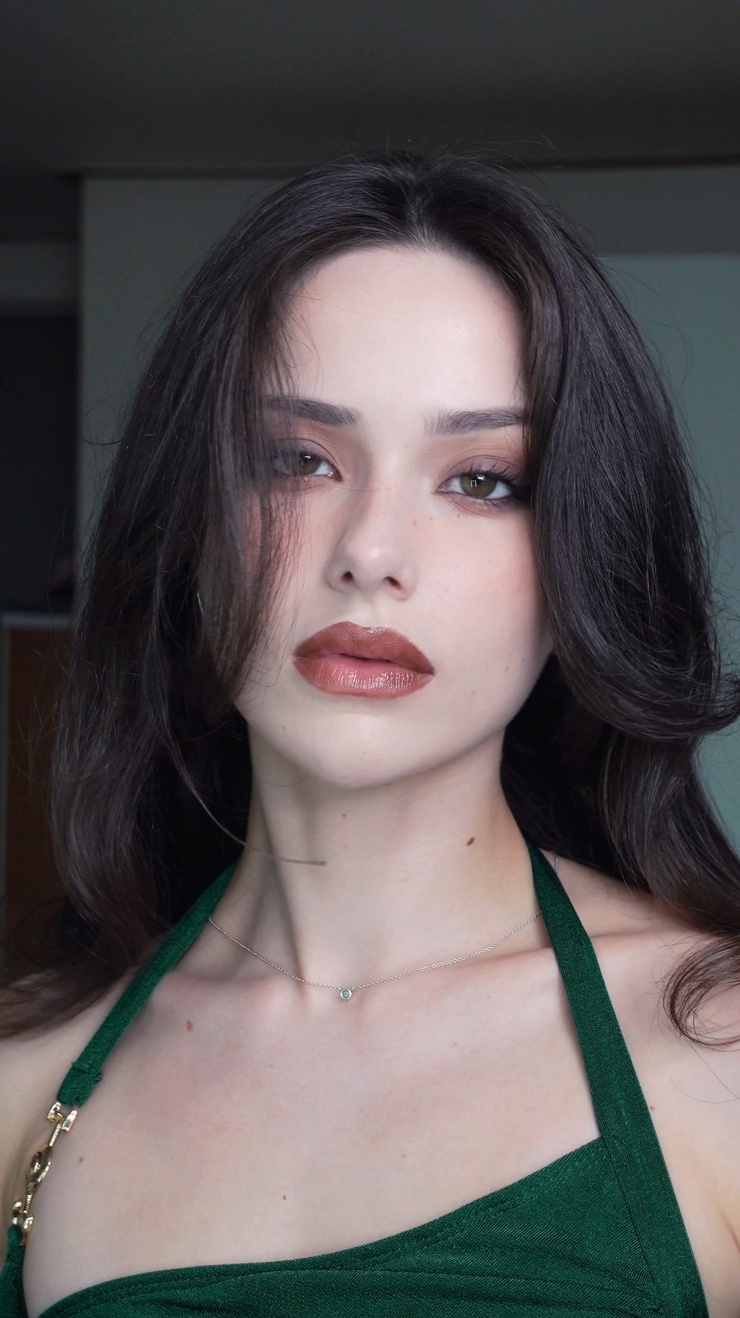 Picture of Lisa Rosh