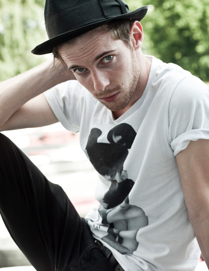 Picture of Luke Treadaway