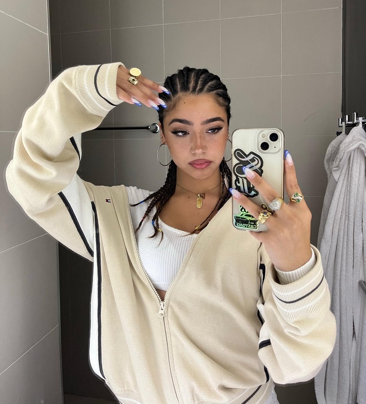 Yasmin Barbieri picture