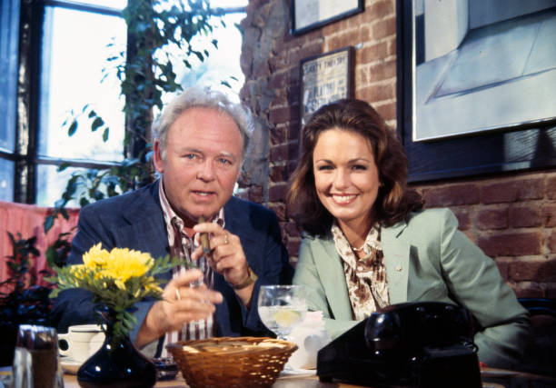 Carroll O'Connor, Phyllis George