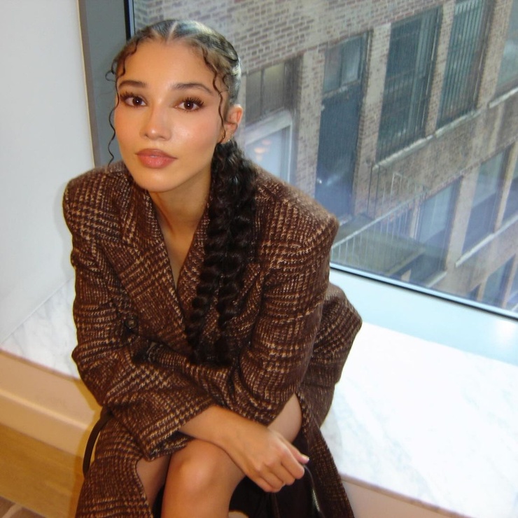 Picture of Malia Baker