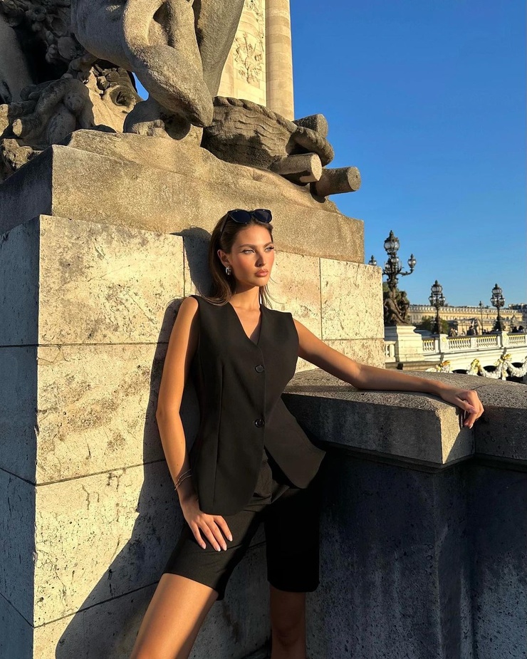 Ira Asllani image