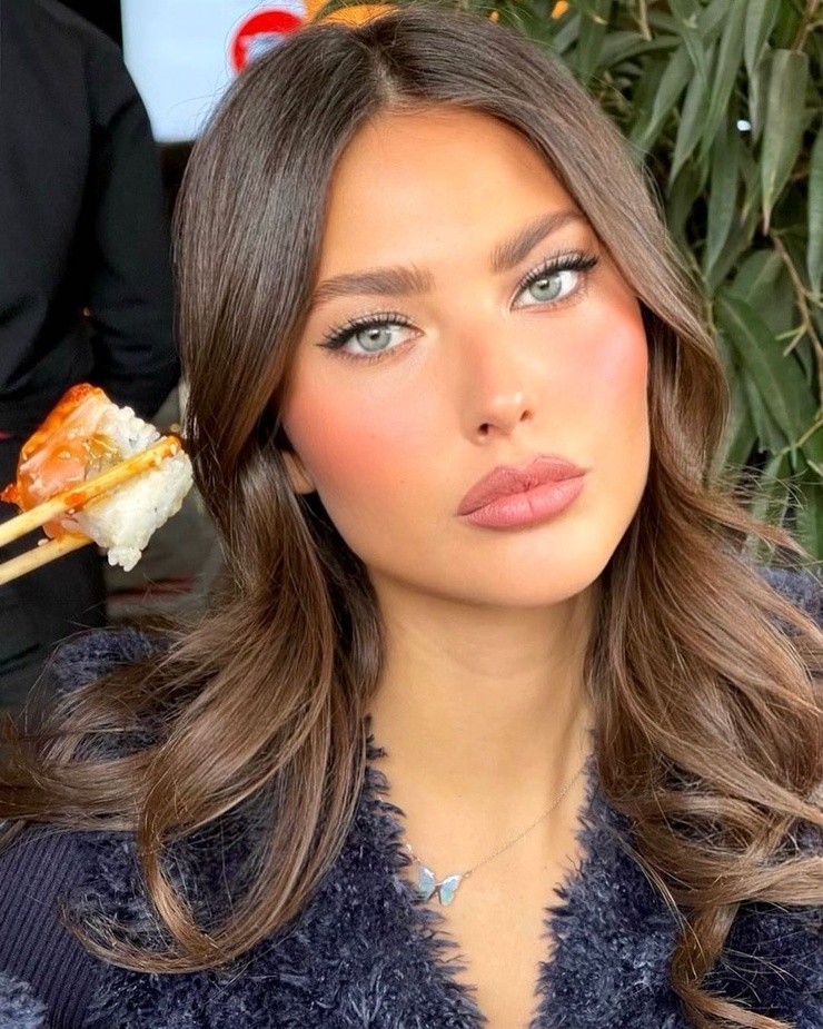 Ira Asllani image