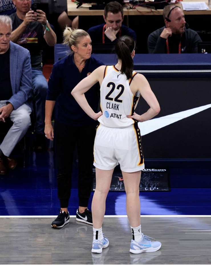 Picture of Caitlin Clark (ii)