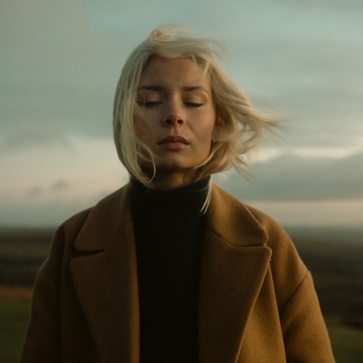 Picture of Nina Nesbitt