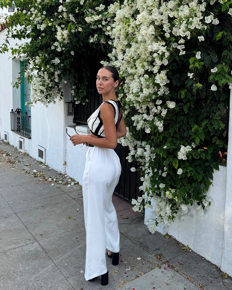 Picture of Brit Manuela (model)