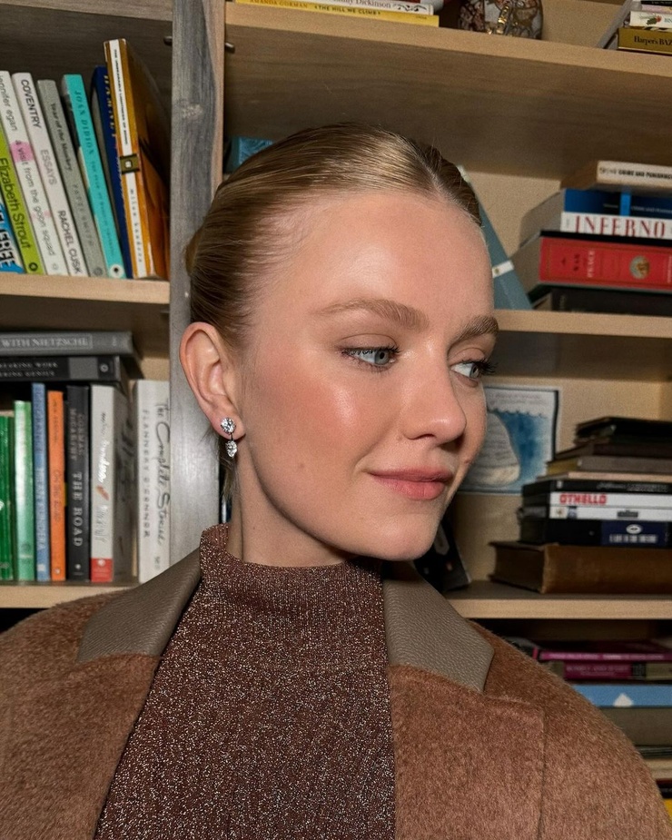 Hadley Robinson image