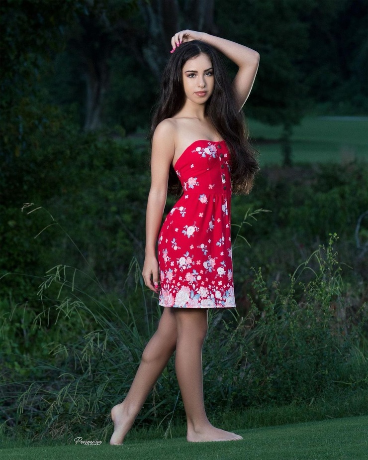 Emaleah Christou pictures and photos