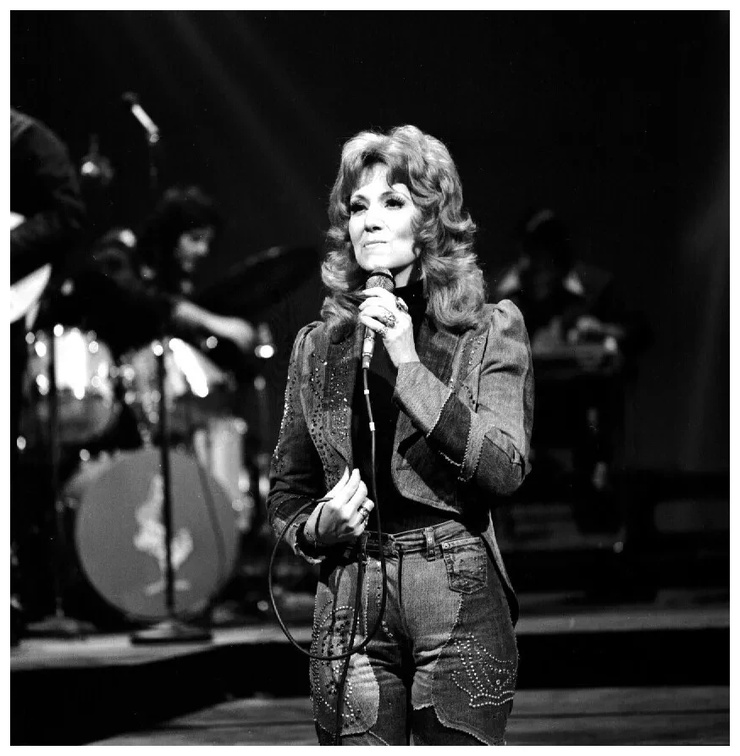 Dottie West