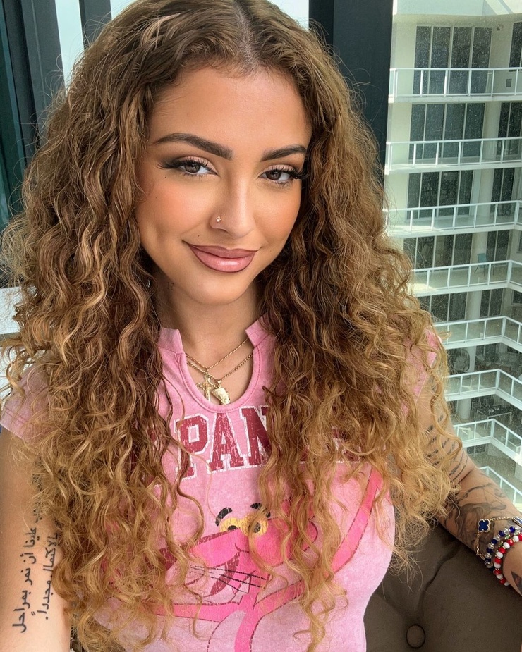 Picture of Malu Trevejo
