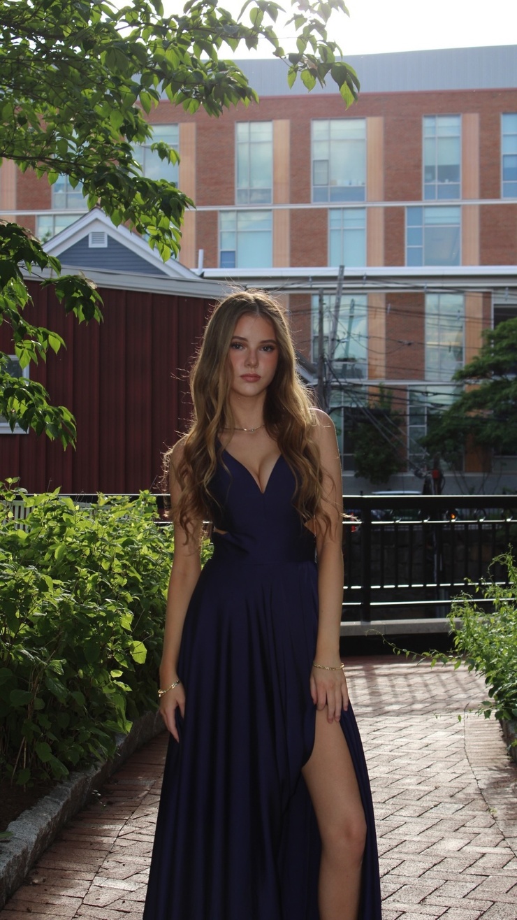 Daneliya Tuleshova picture