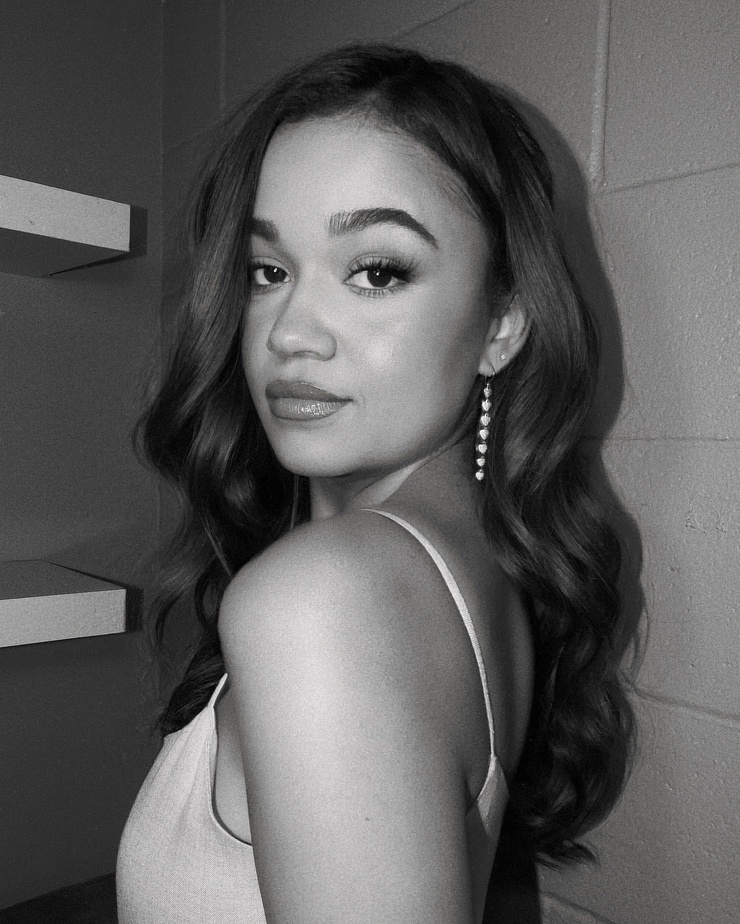 Madison Bailey image