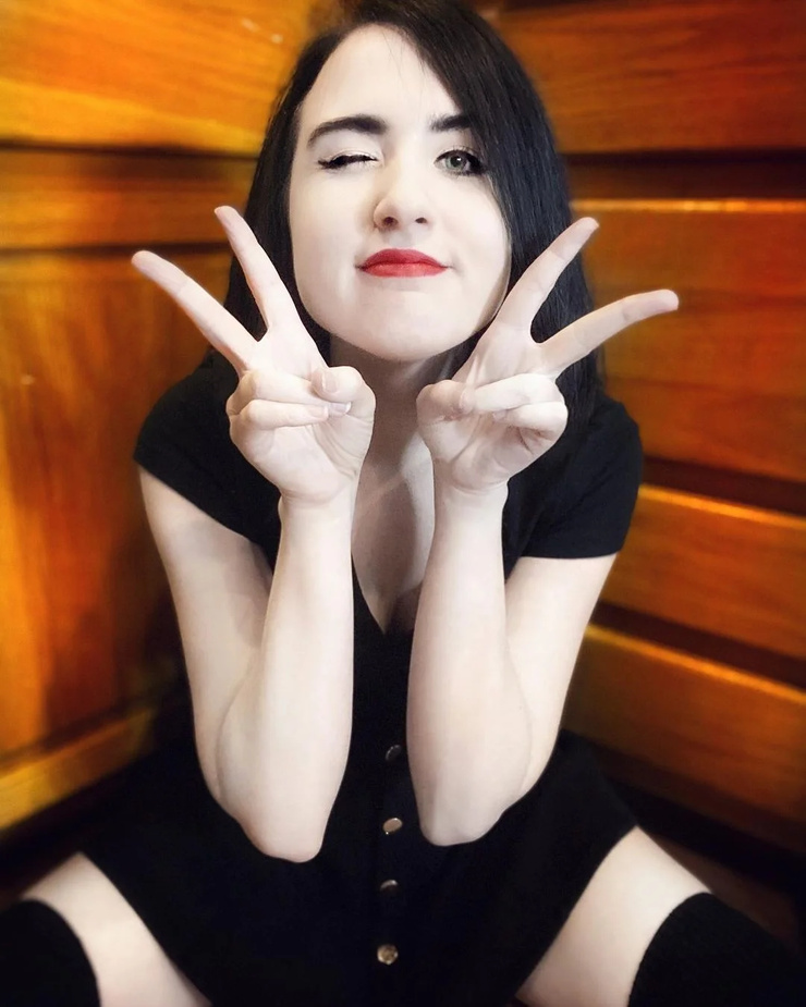 Image of Amy Roberts