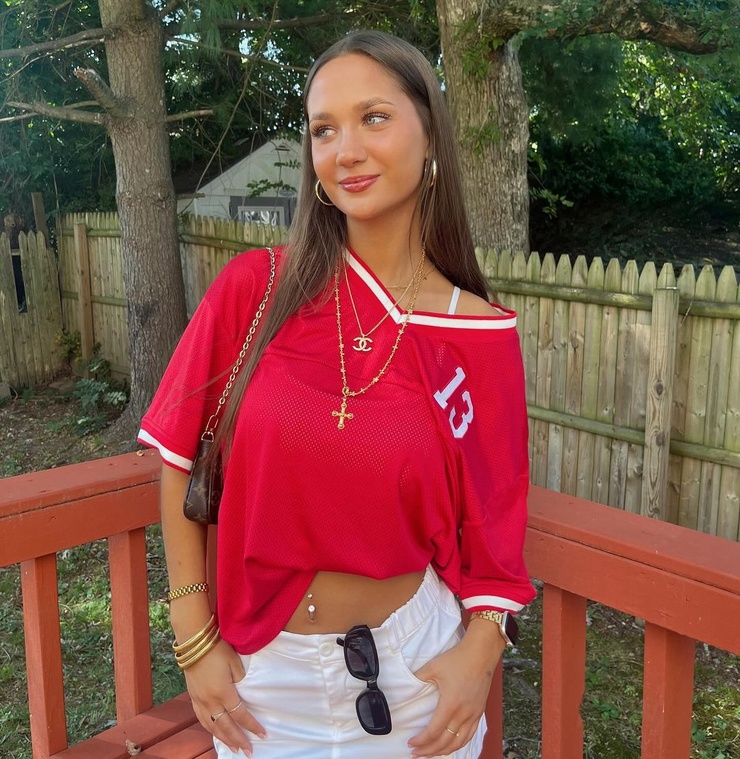 Picture of Stephanie Zustovich