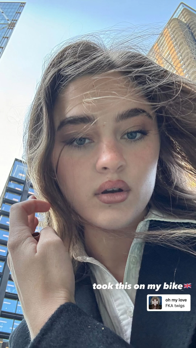 Picture of Lizzy Greene
