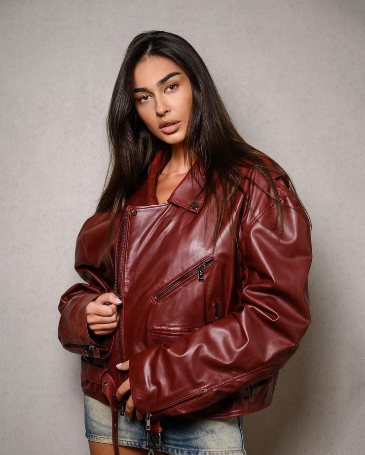 Picture of Adrola Dushi