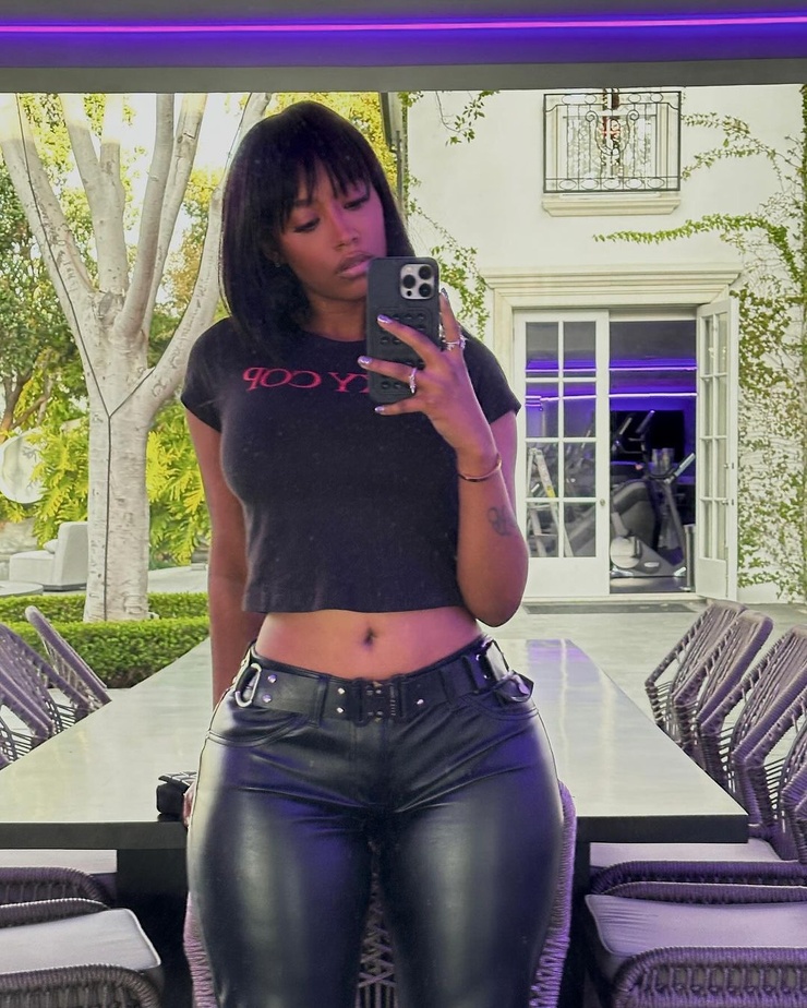 Picture of Raven TRACY