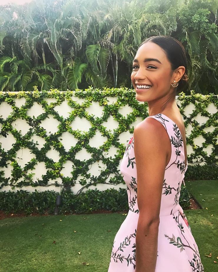 via Instagram (@rachelsmithtv)